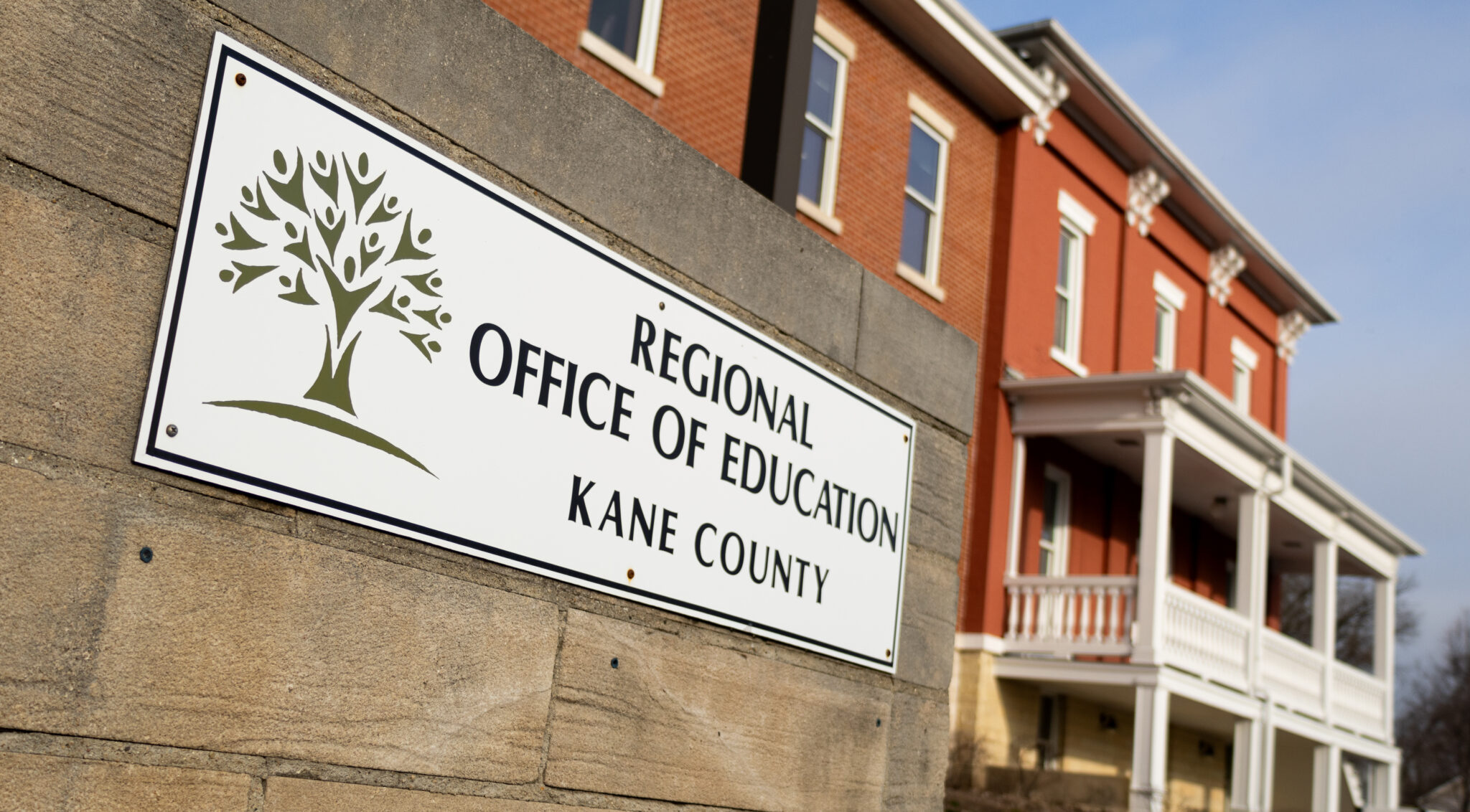 Contact – Kane ROE